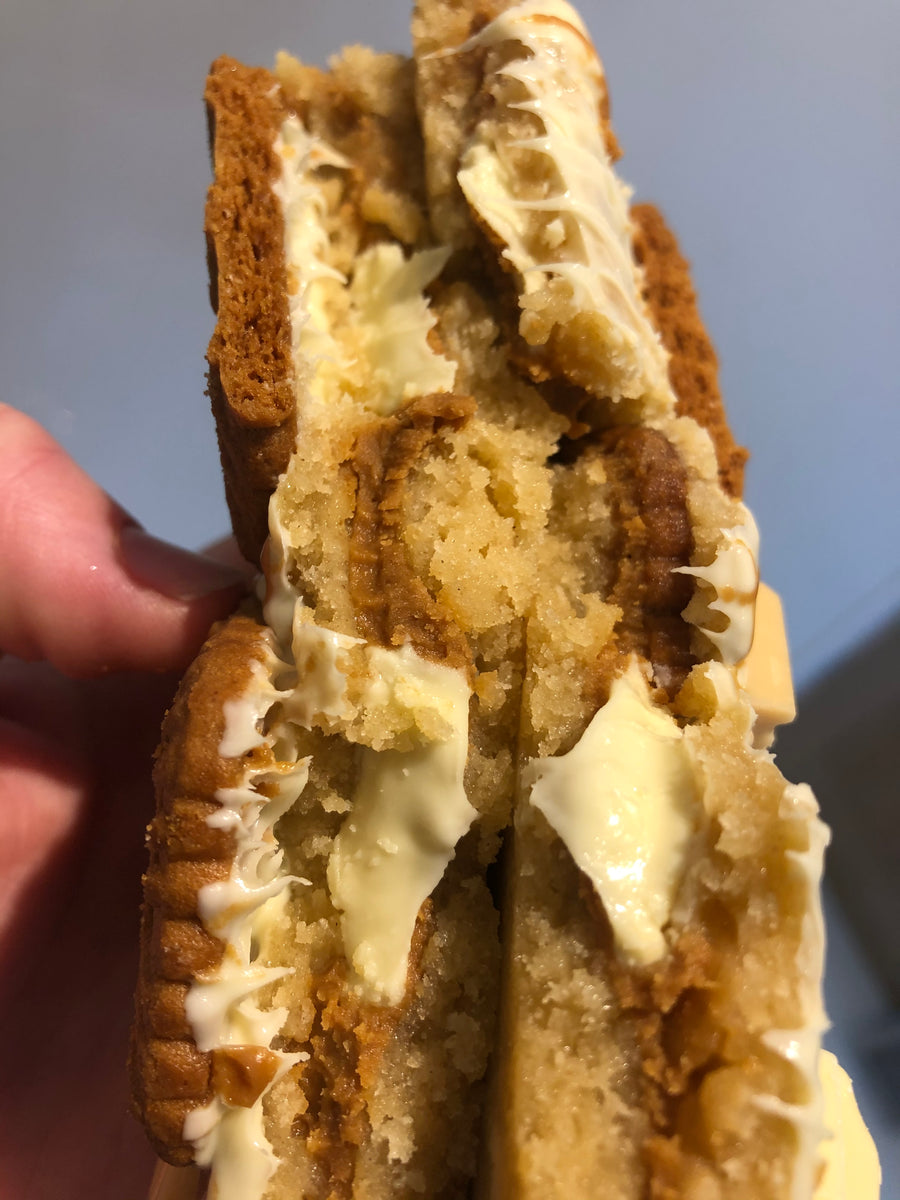 Biscoff MilkyBar Mini Slab (Stuffed with Biscoff and MilkyBar ganache ...